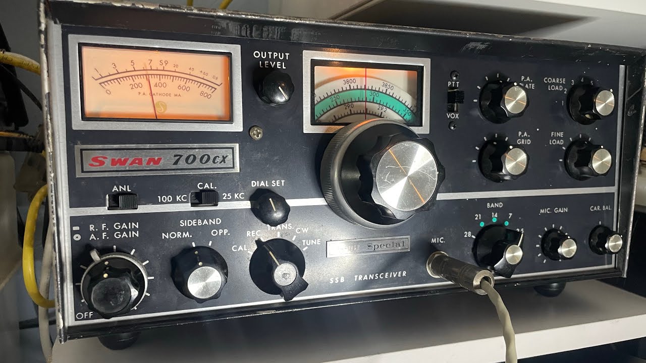 Swan 700 CX SS-16B - New addition to the shack! - YouTube