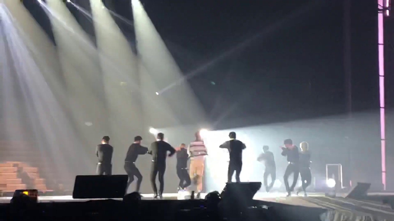 TVXQ Concert 2029 Hong Kong - Follow ( 允浩solo ) - YouTube