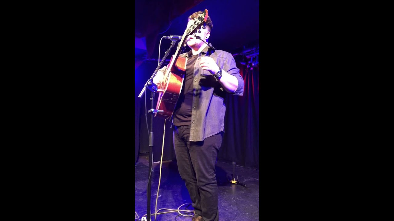 Craig Gallagher - Home (live) - YouTube