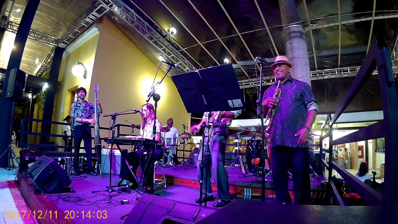 Apresentação da Banda Coxa Bamba - YouTube