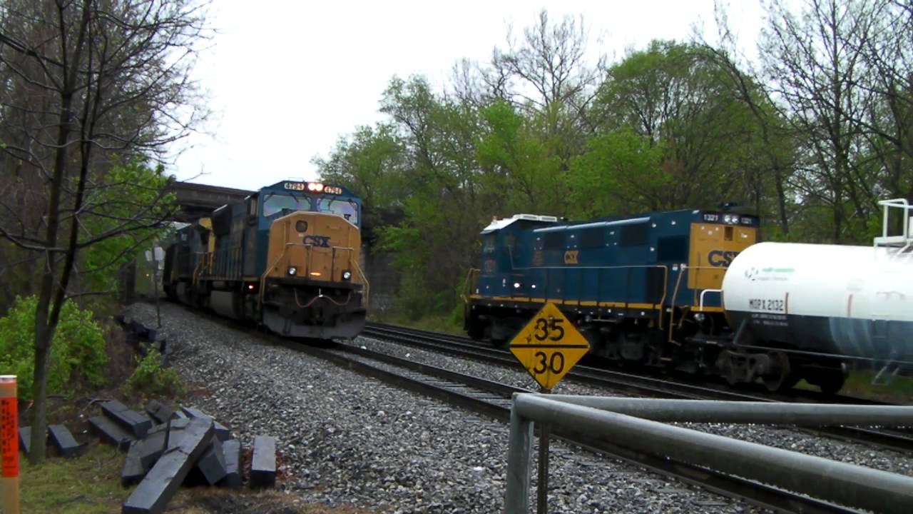 CSX Y246 WB on Old Main With RARE UNIT! CSX 3GS21B-DE Leading! - YouTube