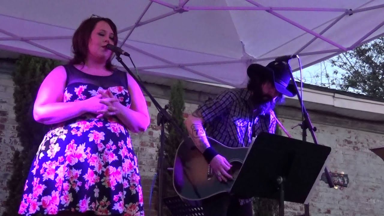 Support Local Artist: Stephanie Fagan & JSB @ Courtyard - YouTube