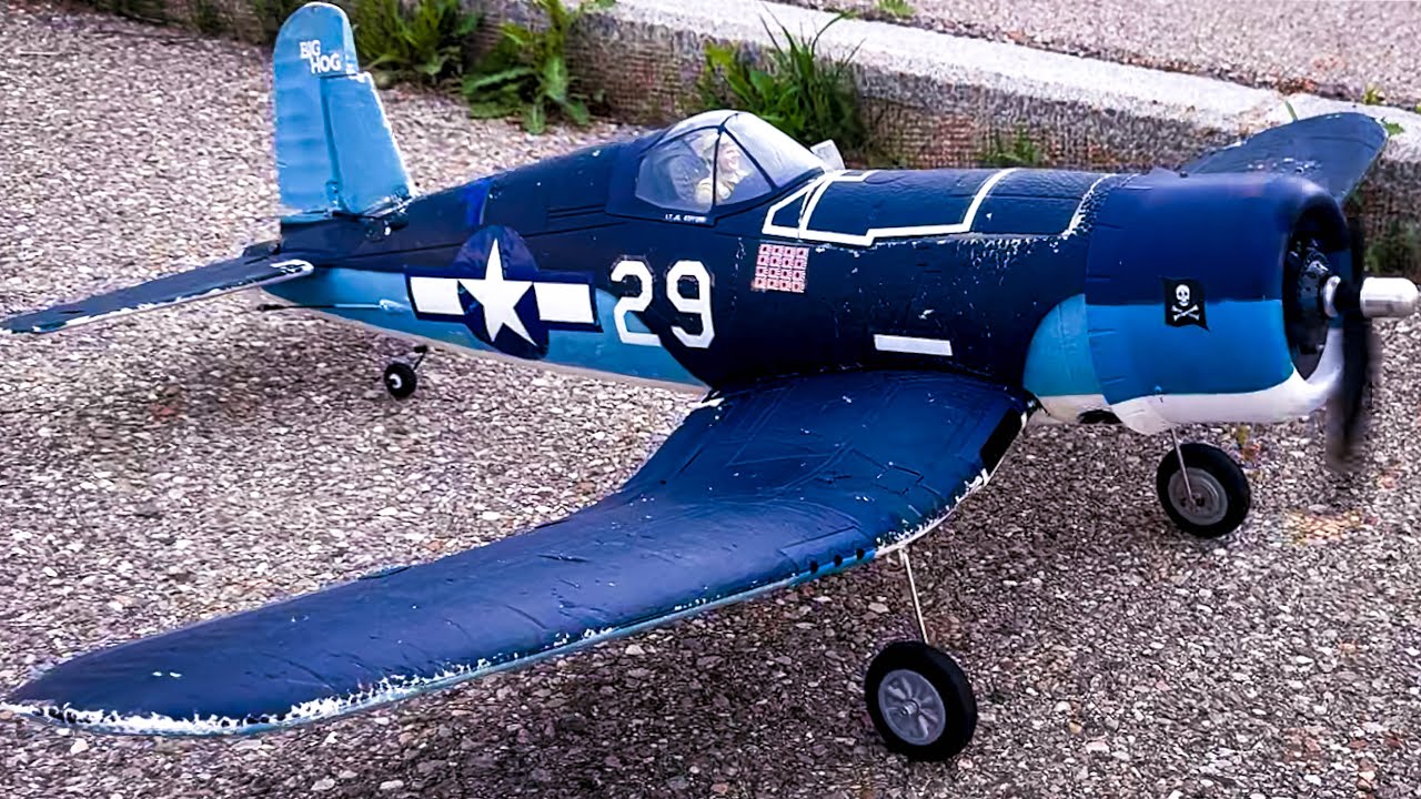 Flying Corsair RC plane warbird | 4K HDR - YouTube