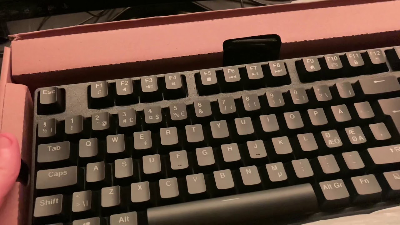 Unboxing Nos K300 keyboard! - YouTube