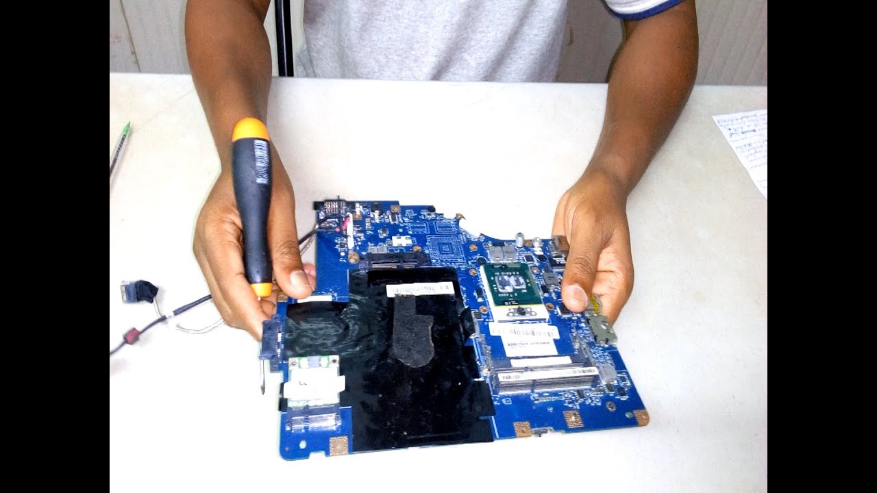 [TUTO 05] LES COMPOSANTS DE LA CARTE-MERE D'UN ORDINATEUR PORTABLE ...