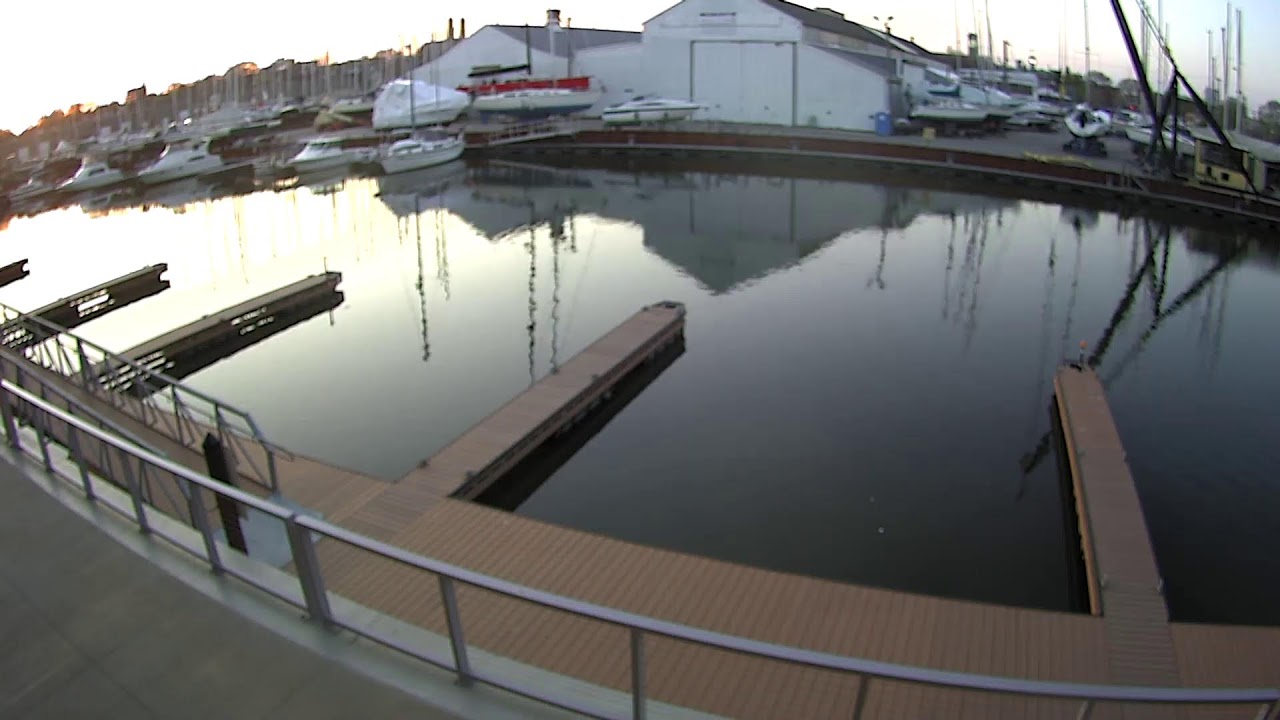 The Bridgewater Dock Cam Live Stream - YouTube