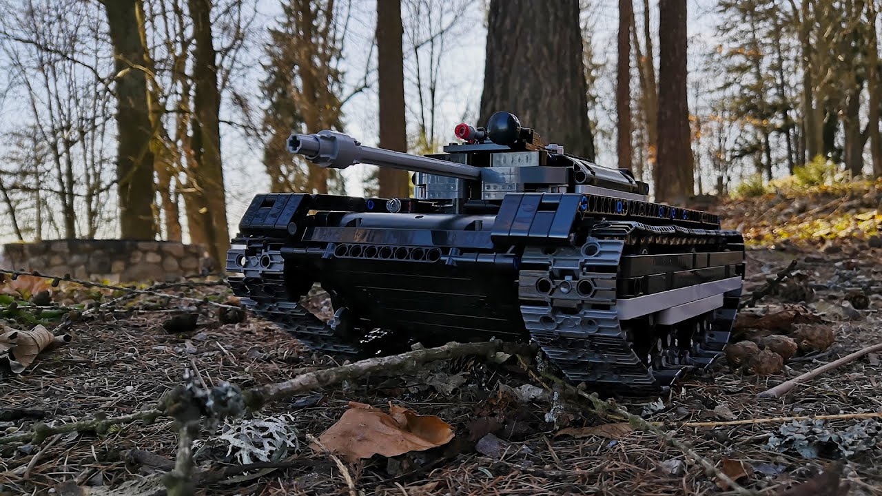 Lego Technic Modern TANK (HVSS) - YouTube