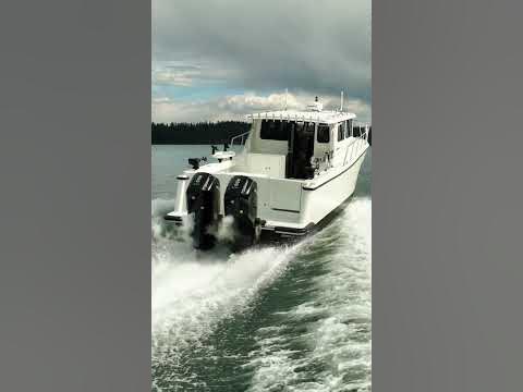 41 Lindell with Twin 600 HP Mercury Outboards - YouTube
