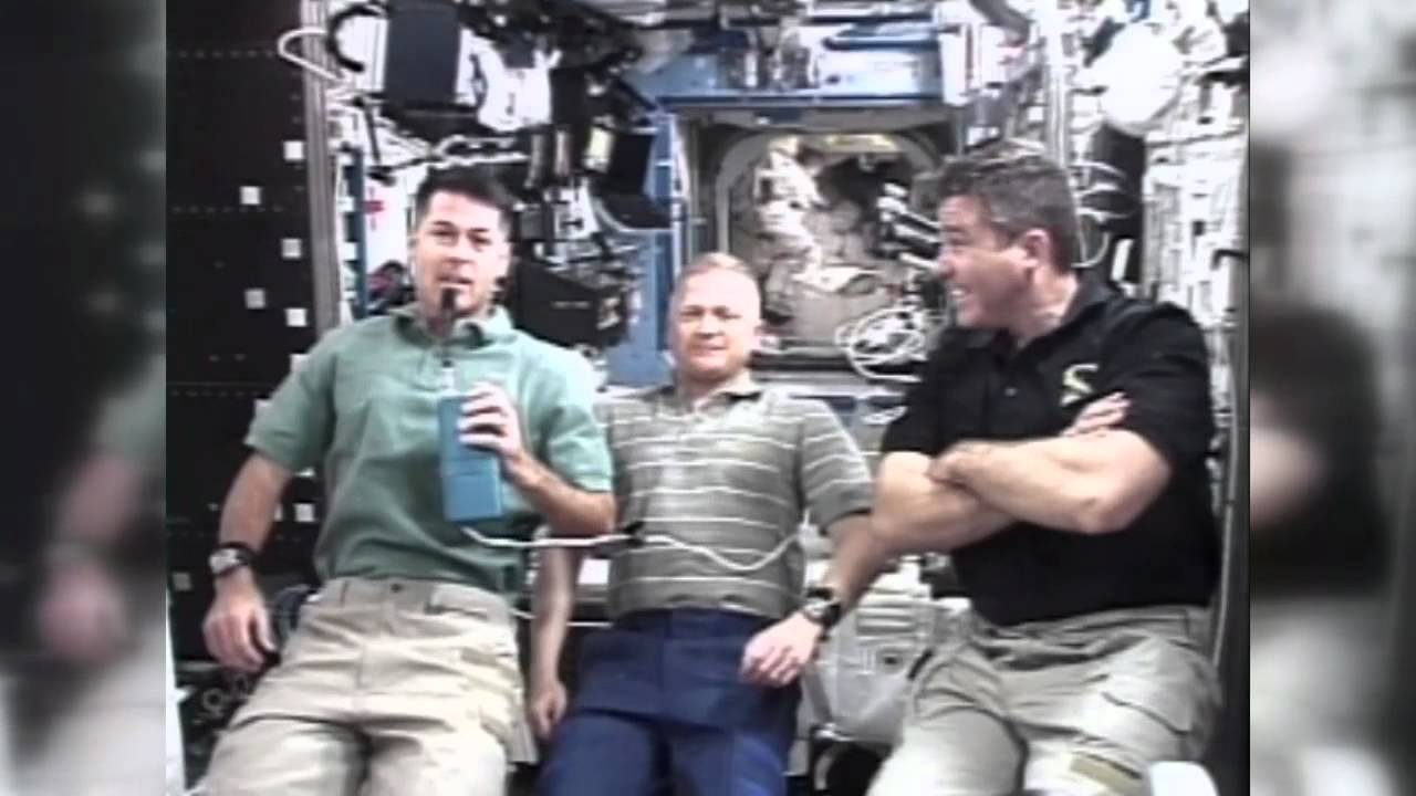 Colonel Eric Boe Will Land into Space History - YouTube