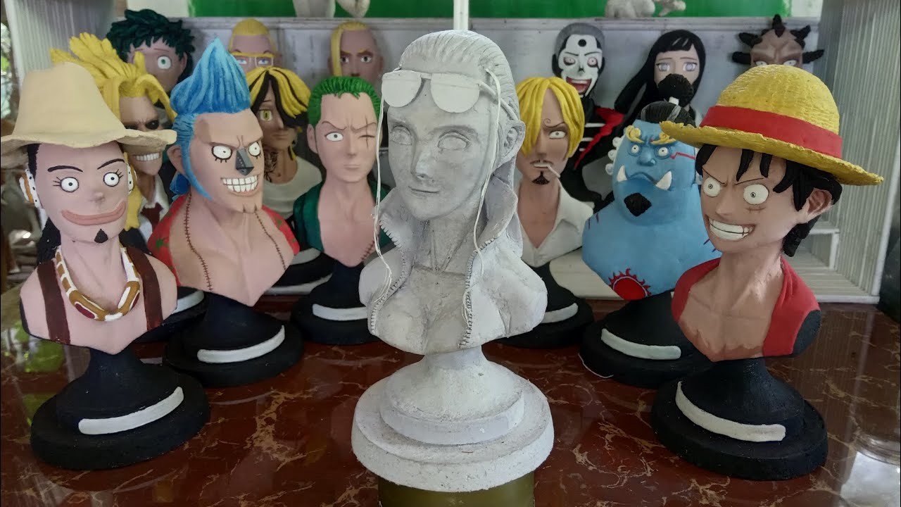 Sculpting Portrait of Robin in Paper Mache Clay - One Piece Anime - YouTube