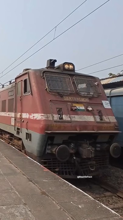 WAP-4 With Thiruvananthapuram Shalimar SF Express #shorts - YouTube