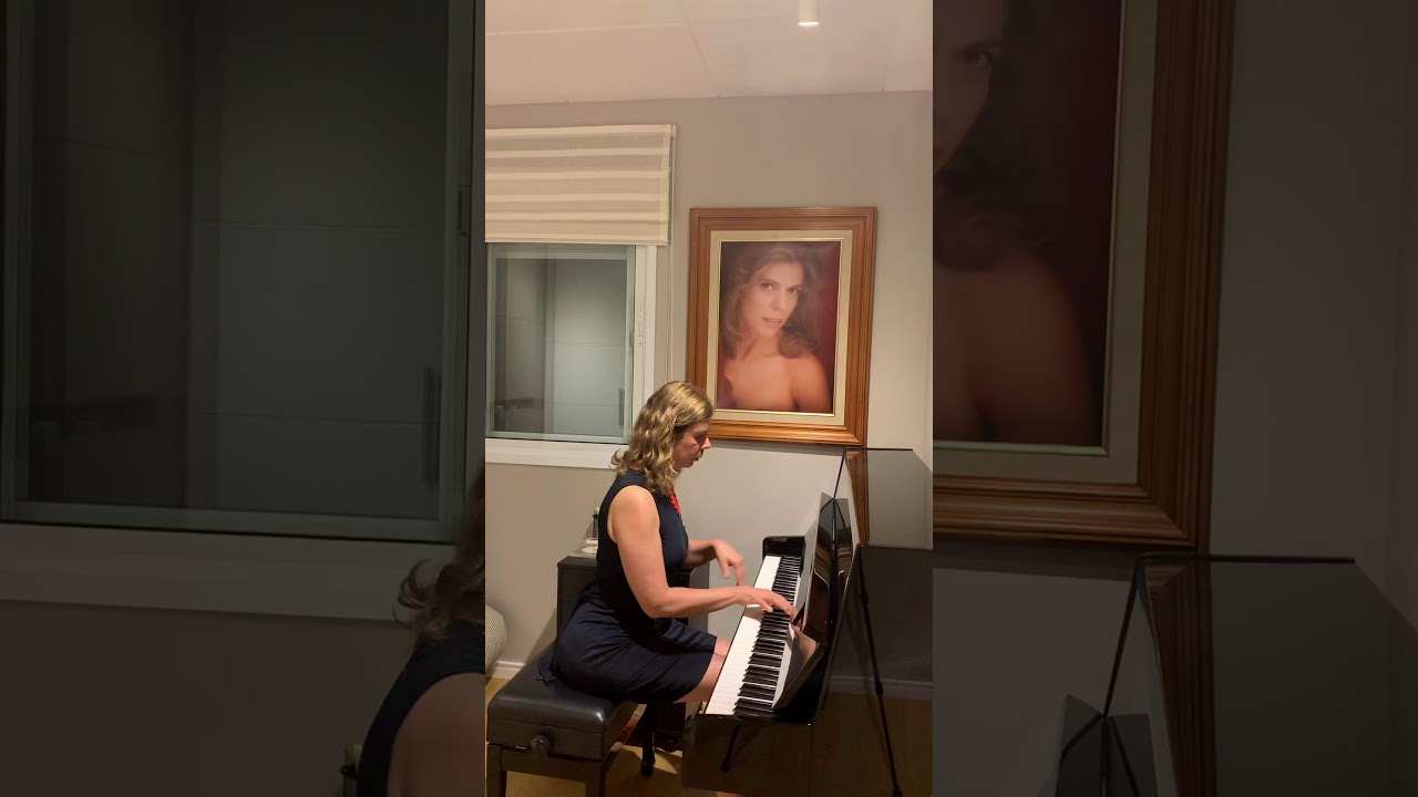 Schumann - Intermezzo Opus 26, no 4. - YouTube