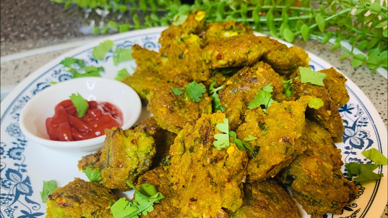 Green pea Daler Bora/ Green pea Fritters/ Split pea Daler Bora Evening ...