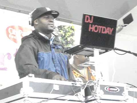 DJ HOTDAY, NAS LOVE BUG STARSKI, DJ HOLLYWOOD & GRAND MASTER CAZ IN QB ...