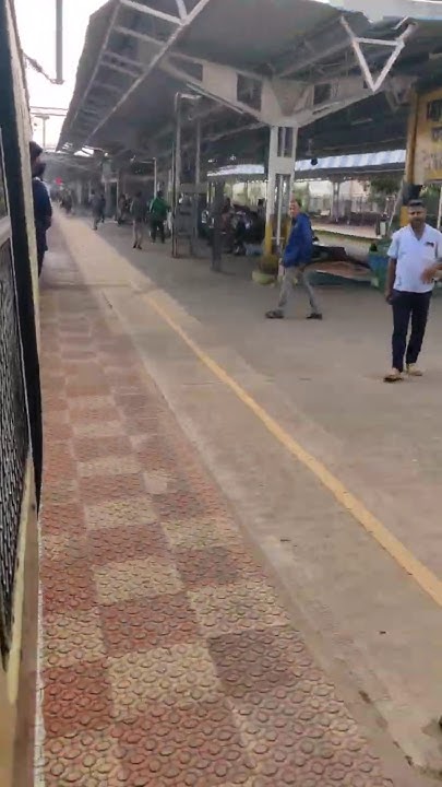 EMU Entering Saint.Thomas Mount Railway Station #train #publictransport #indianrailways #chennai ...