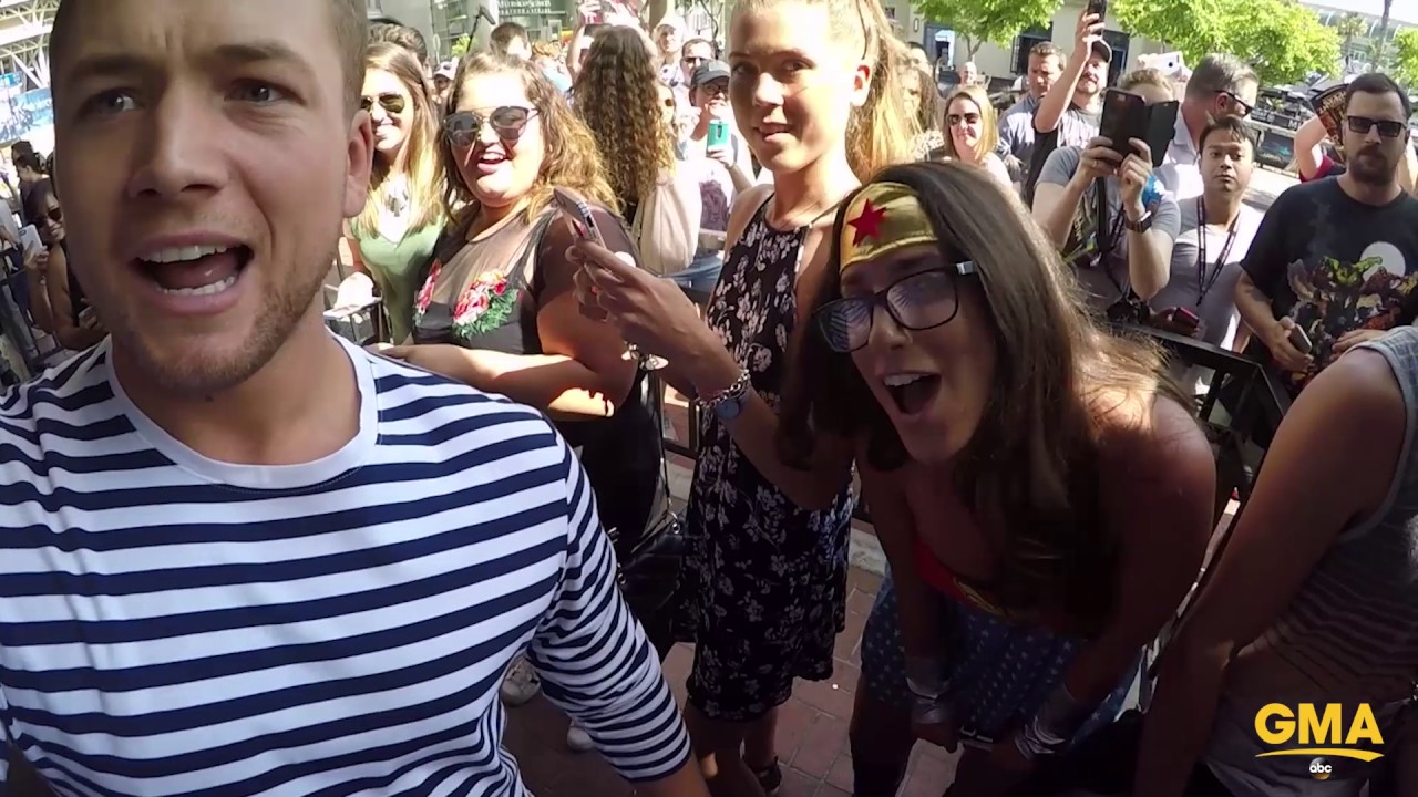 The Cast of "Kingsman: The Golden Circle" surprise fans at Comic Con ...