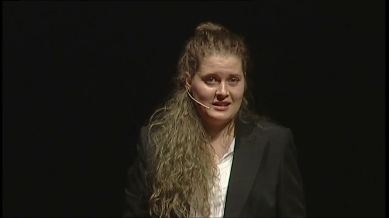 DO INSECTS HAVE PERSONALITIES? | Melinda Babits ...