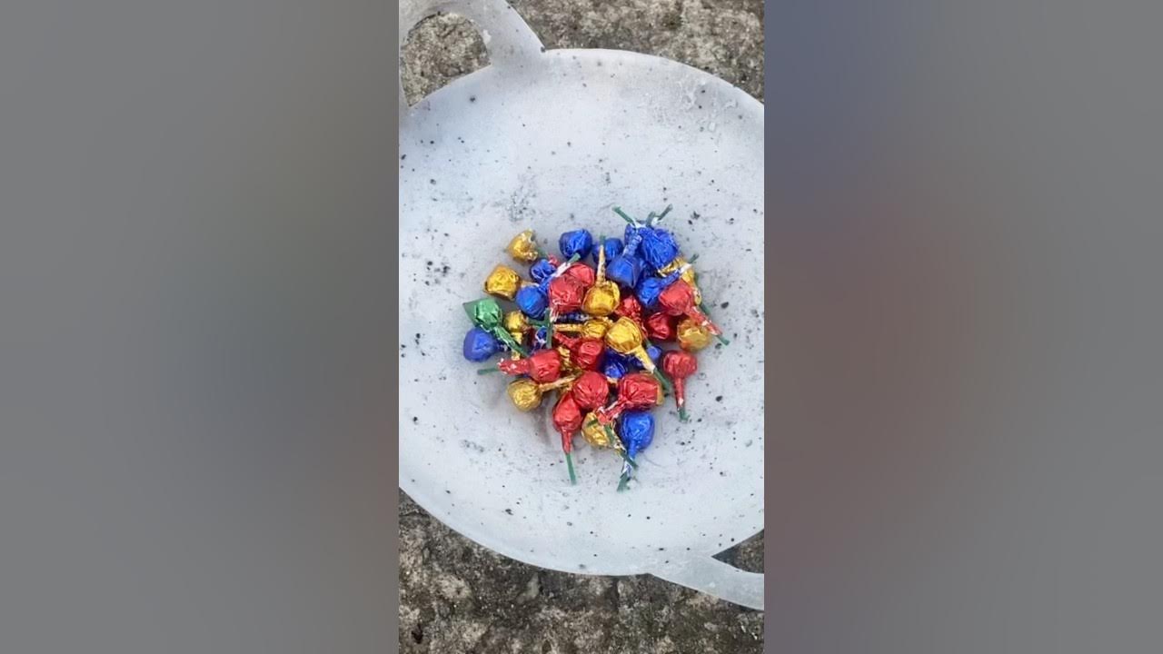 GOSONG!! NYUMET M3RCON TELUR DINO PRETEK DIDALAM WAJAN #shorts #experiment #mercon - YouTube