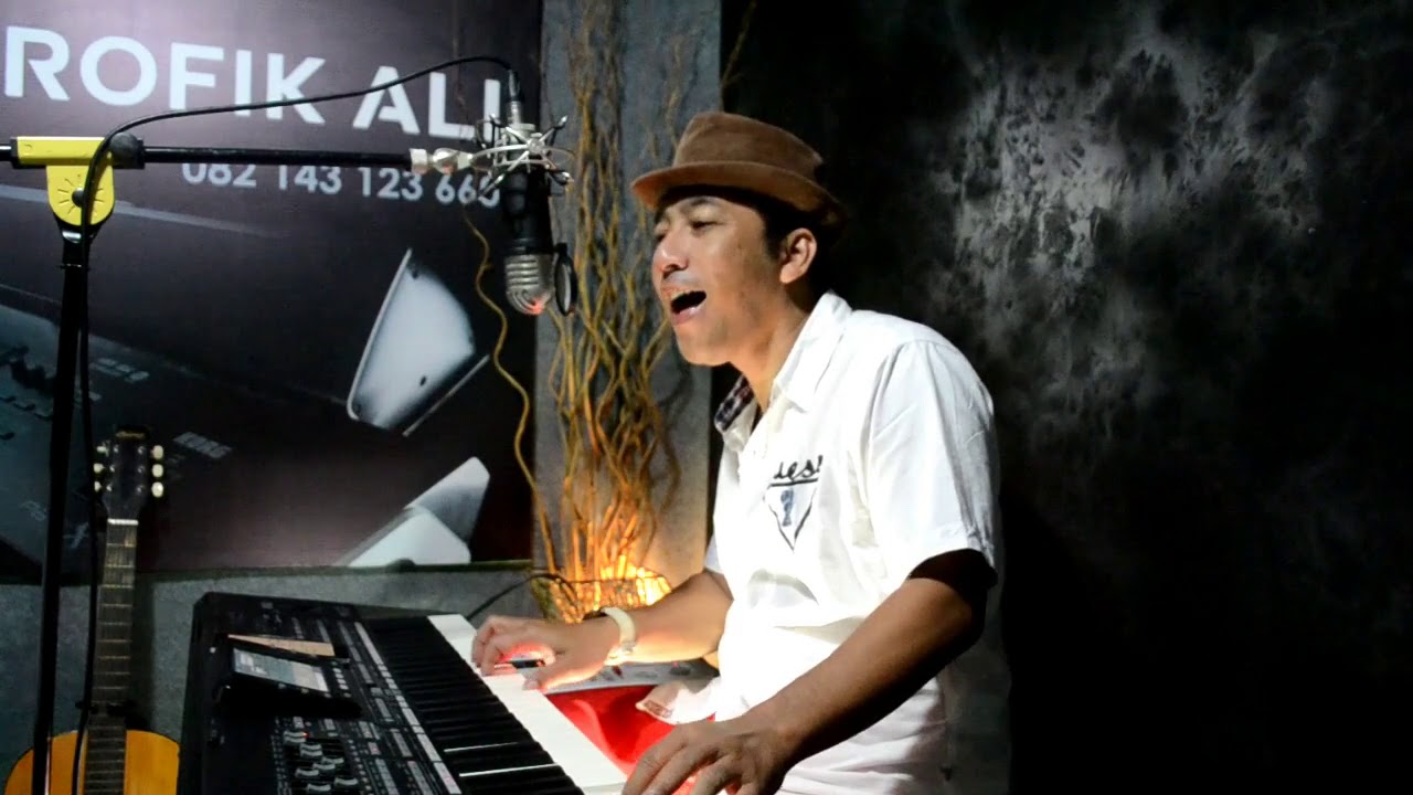 PERSAUDARAAN ADALAH ANUGERAH _ Rofik Ali ( original ) - YouTube