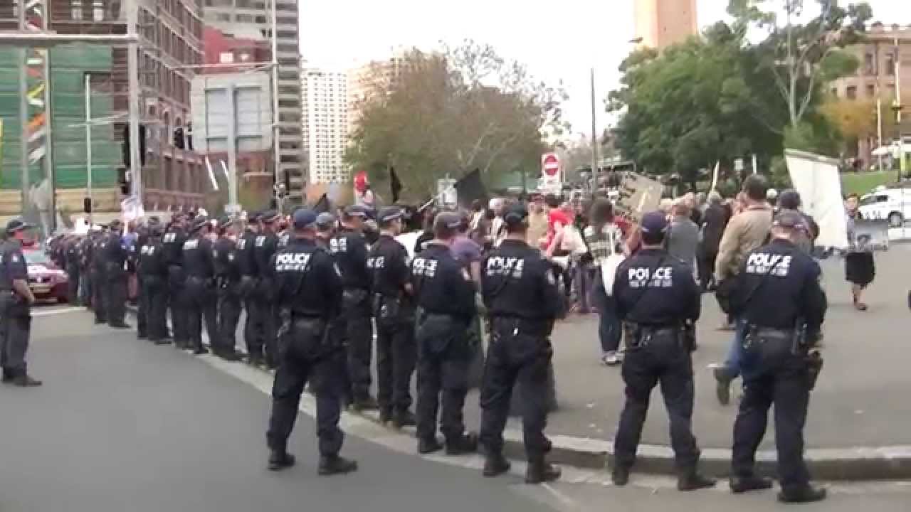 Police riot squad turns out in force at March in May Sydney - YouTube