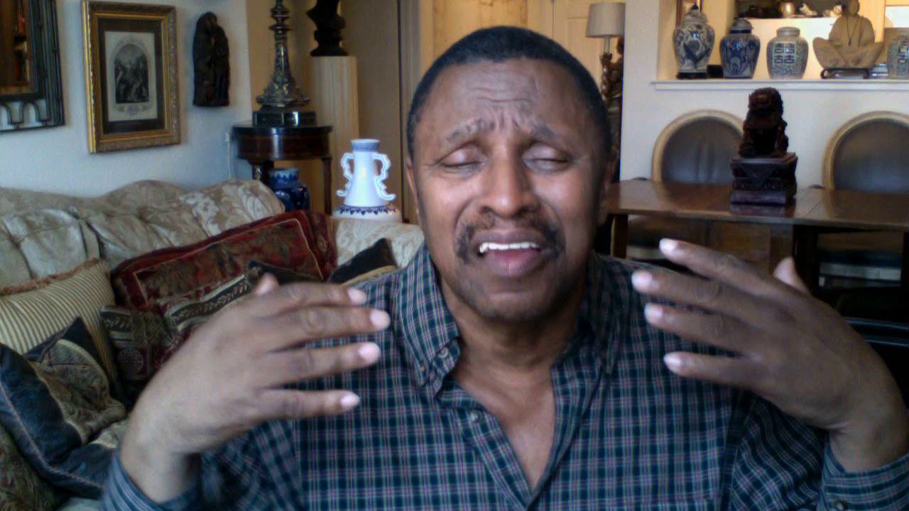 "Sir William McCray" - So this is how he does it? - YouTube