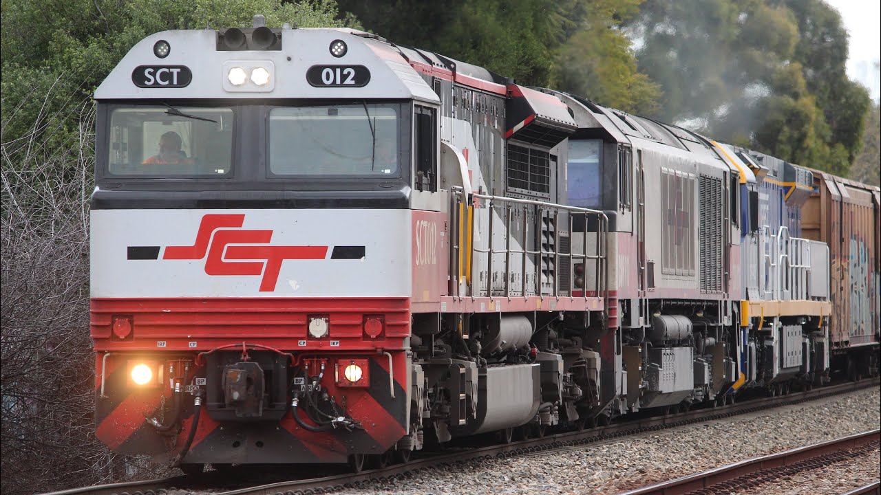 SCT012, CSR011 & CF4429 leads 5PM9 through Millswood - YouTube