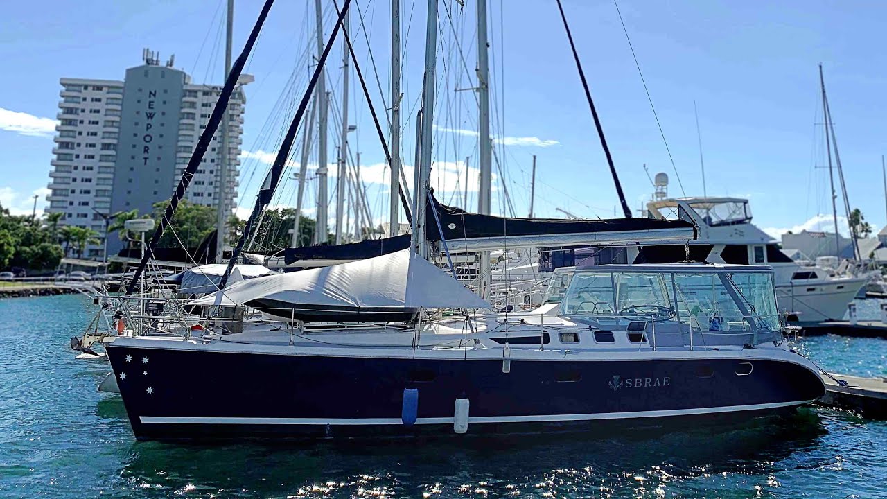 Hunter 460 Sailing Vessel - YouTube