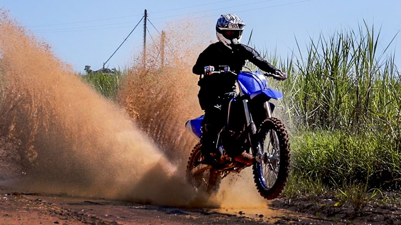 PRIMEIRA TRILHA COM A YZ 250 DOIS TEMPOS - YouTube