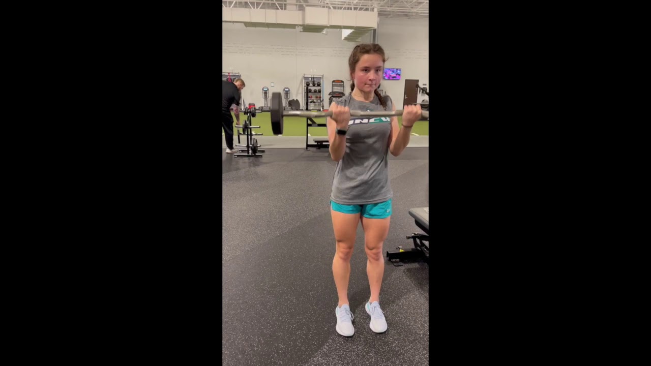 Hailey Esser short gym video - YouTube