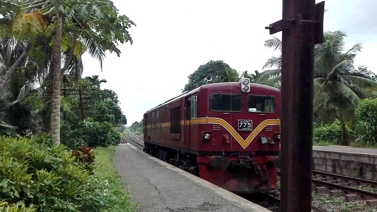 Sri Lanka Railways Class M5 c Locomotive trial run - YouTube