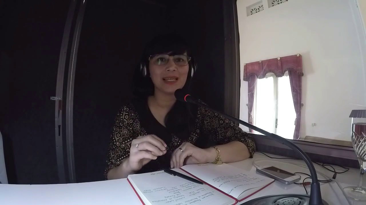 Simultaneous Interpreting - YouTube