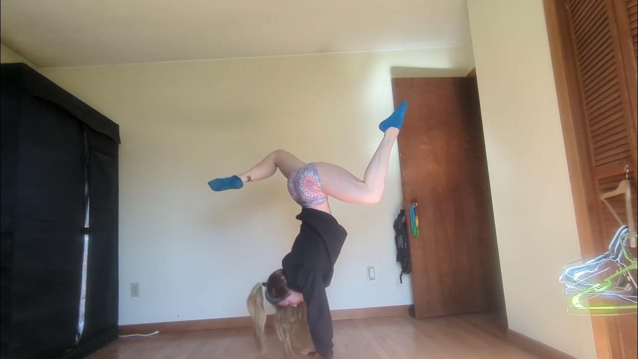 Handstand Practice Day 75/365 Round 5 - YouTube