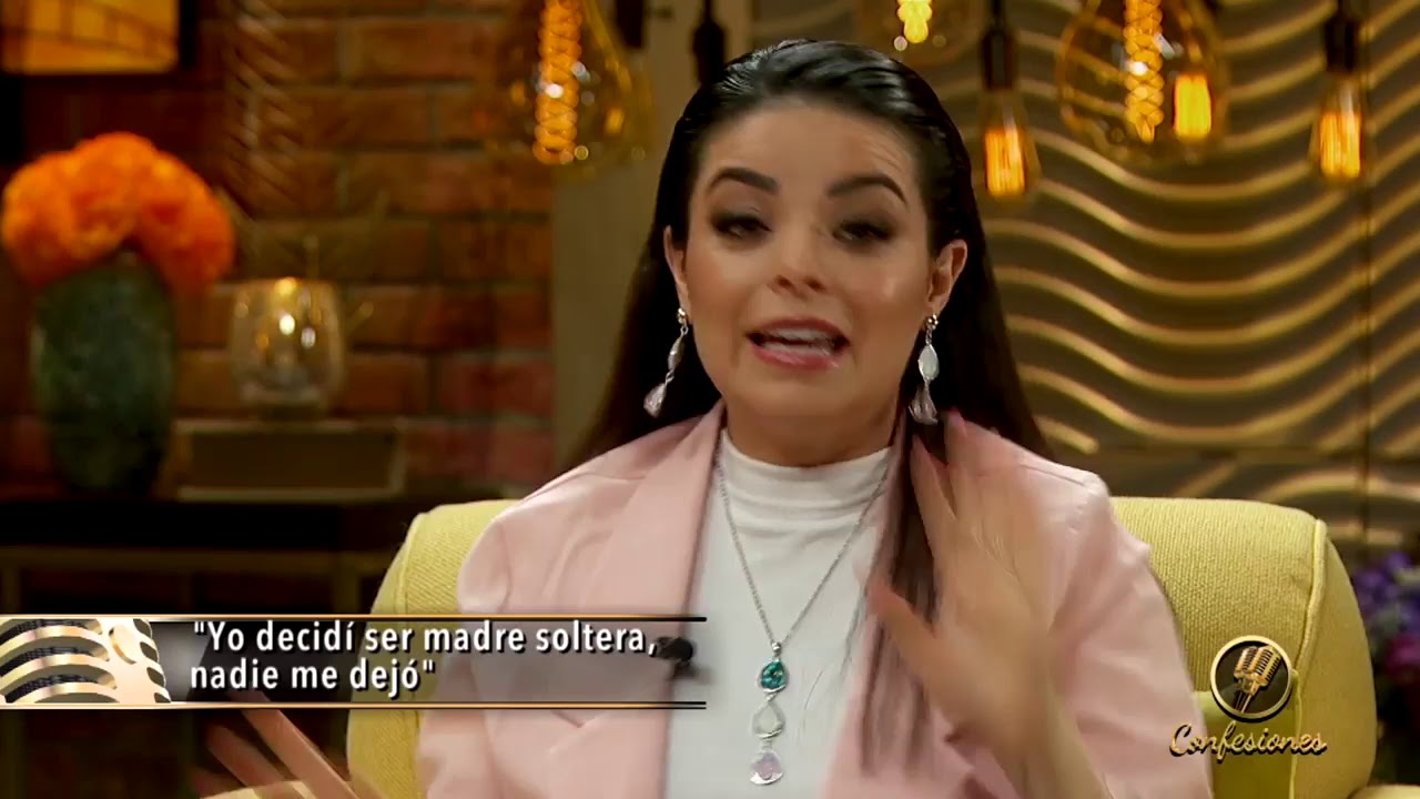 Violeta Isfel en Confesiones - YouTube