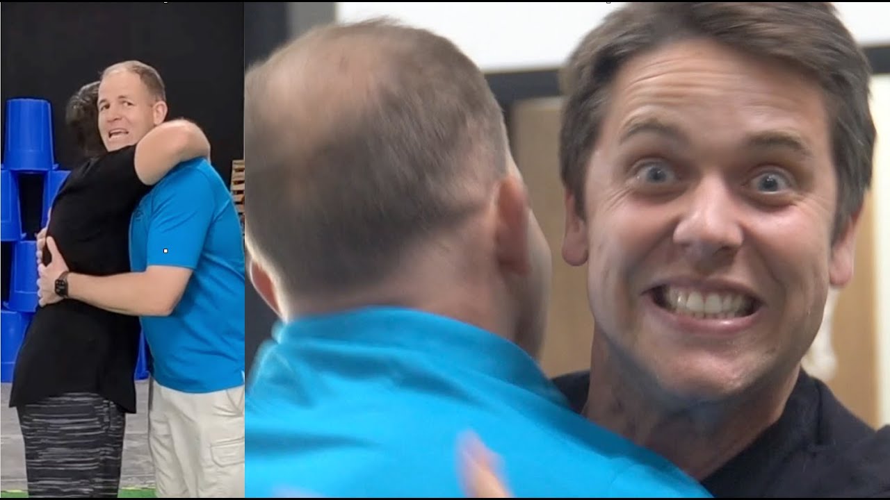 Most Hugs in One Minute - World Record - YouTube