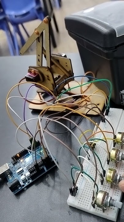 Arduino Arduinoproject Maker Robotics Servomotors Potenciometro Eletronicarts Youtube