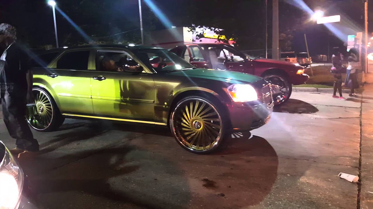 Dodge magnum on 28 dub dazed - YouTube