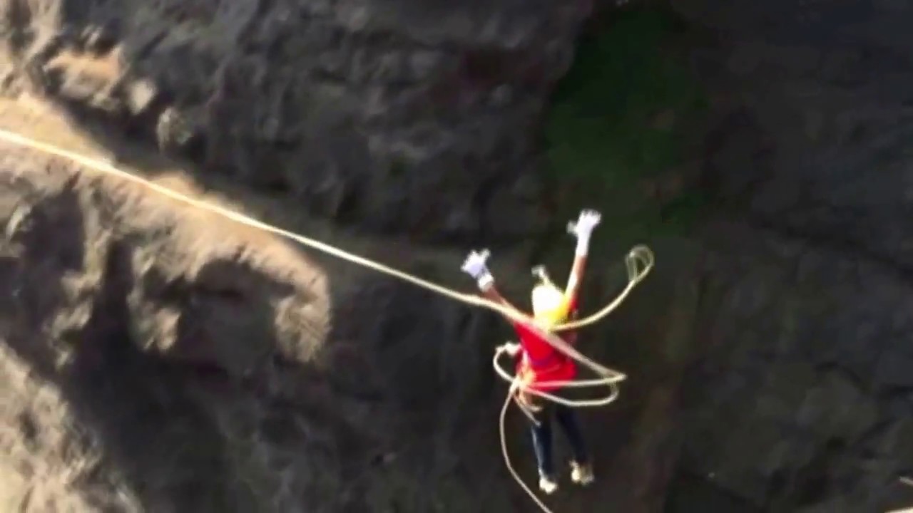 Sandhan giant swing voluntary jump in 1000feet valley . 800 feet ...
