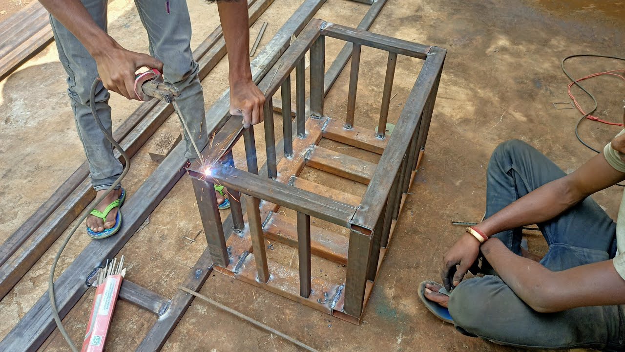 How_To_Making_Checkpost_Berry_Gate_iron_ pipe_Government_Gate - YouTube