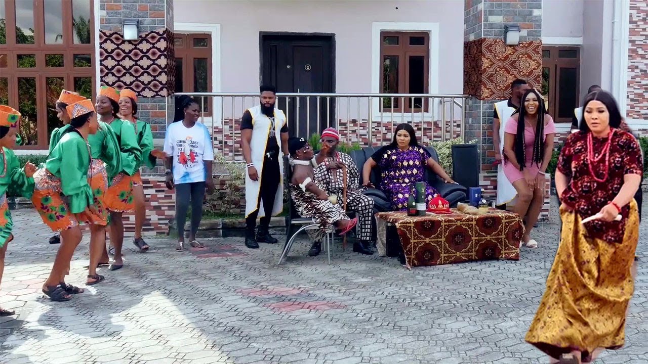 Beautiful Village Maiden Was Shock To See The Prince Choose Her Over D ...