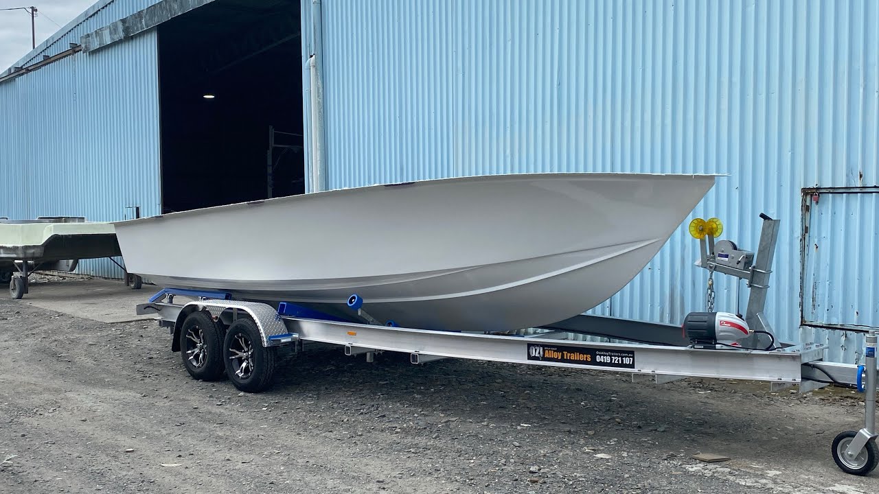 Bonito Boats Australia: 660CC Hull Fresh out of the Mould - YouTube