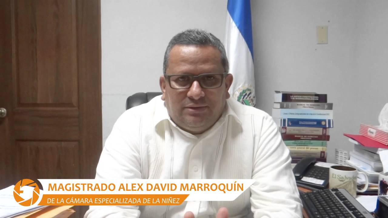 Saludo de Alex David Marroquín a Enfoque Jurídico - YouTube