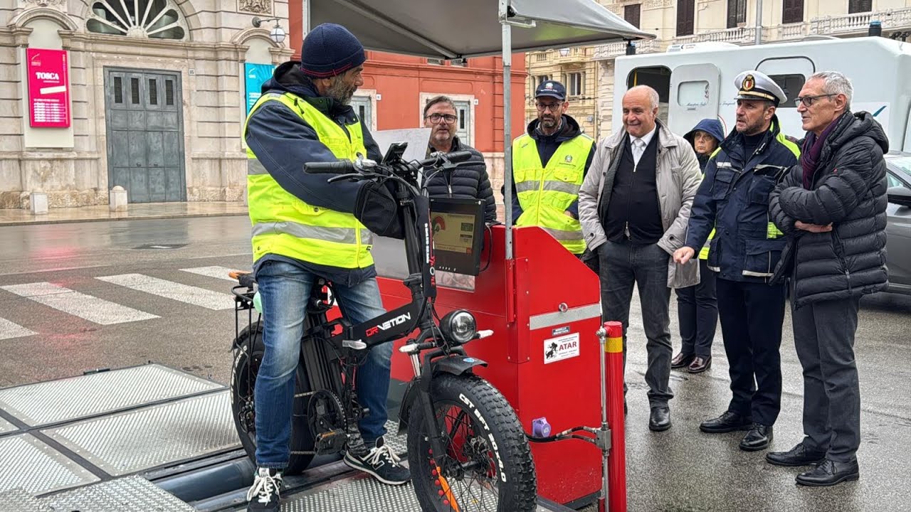 Bari, controlli su bici elettriche e motorini in centro: 3 mezzi ...