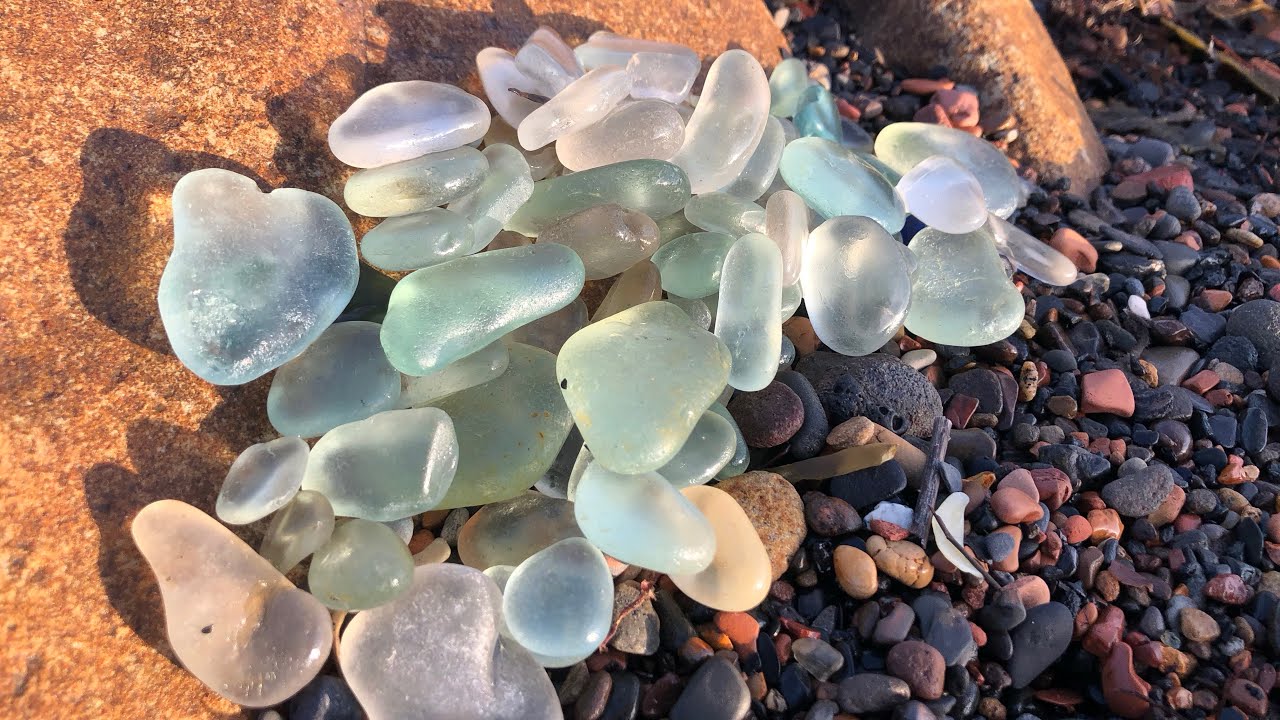 SEA GLASS HUNTING IN REAL TIME! - YouTube