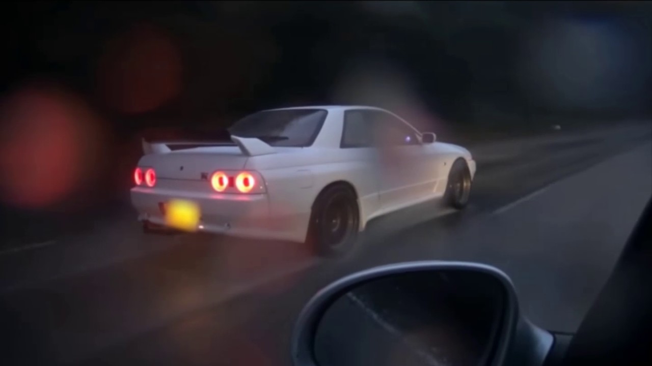 crazy nissan skyline gtr r32 on wet - YouTube