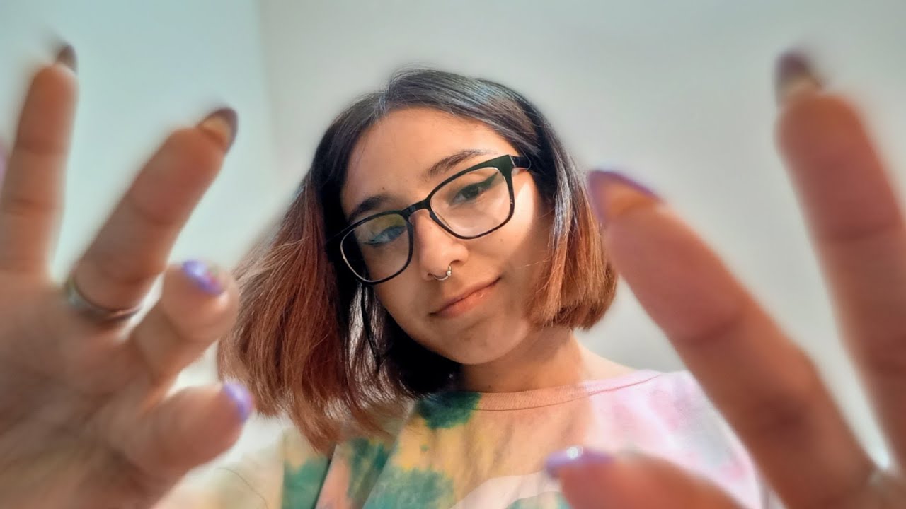 ASMR TOCANDO LA CÁMARA (camera tapping) super relajante 😴 - YouTube