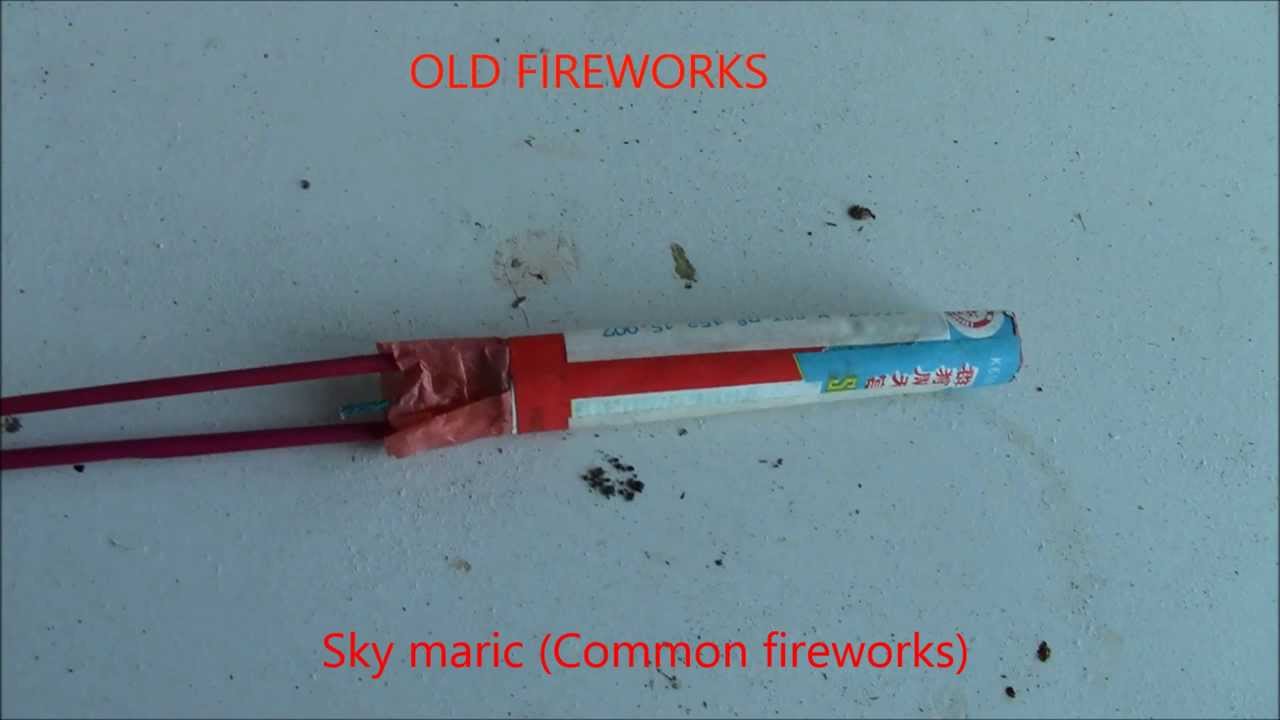 ROCKET FROM 1982,,,,,,OLD FIREWORKS - YouTube