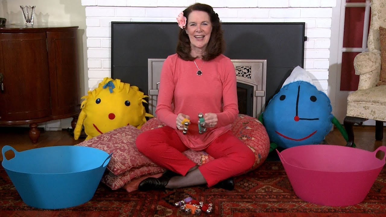 Circle Time Play! with Sukey Molloy - Bell Play - YouTube