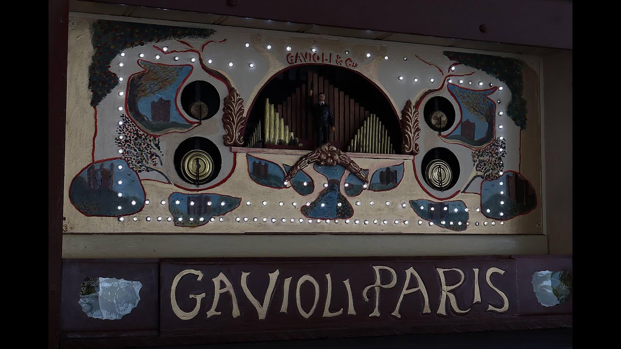 Model fairground organ - YouTube
