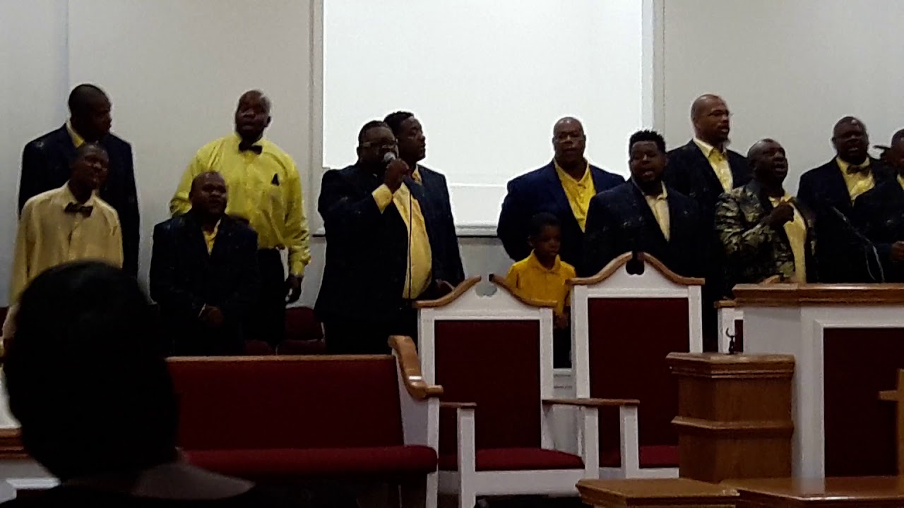 Fernando Mack singing with hard hitting New vision male choir - YouTube