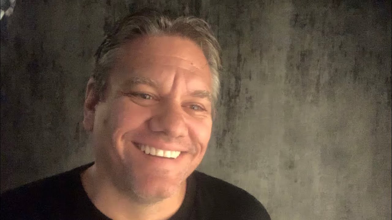 20+ questions with Bus Grease Monkey Scott Traveling vintage bus ...